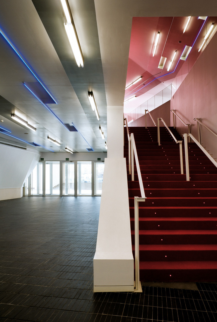 Gallery of Vila Joiosa Auditorium Theatre / Arquitecturas Torres Nadal - 4