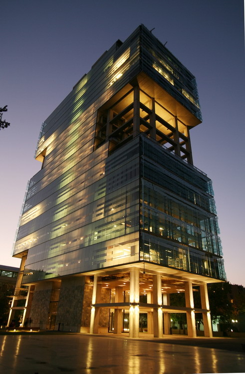 Gallery of Duoc Corporate Building / Sabbagh Arquitectos - 2