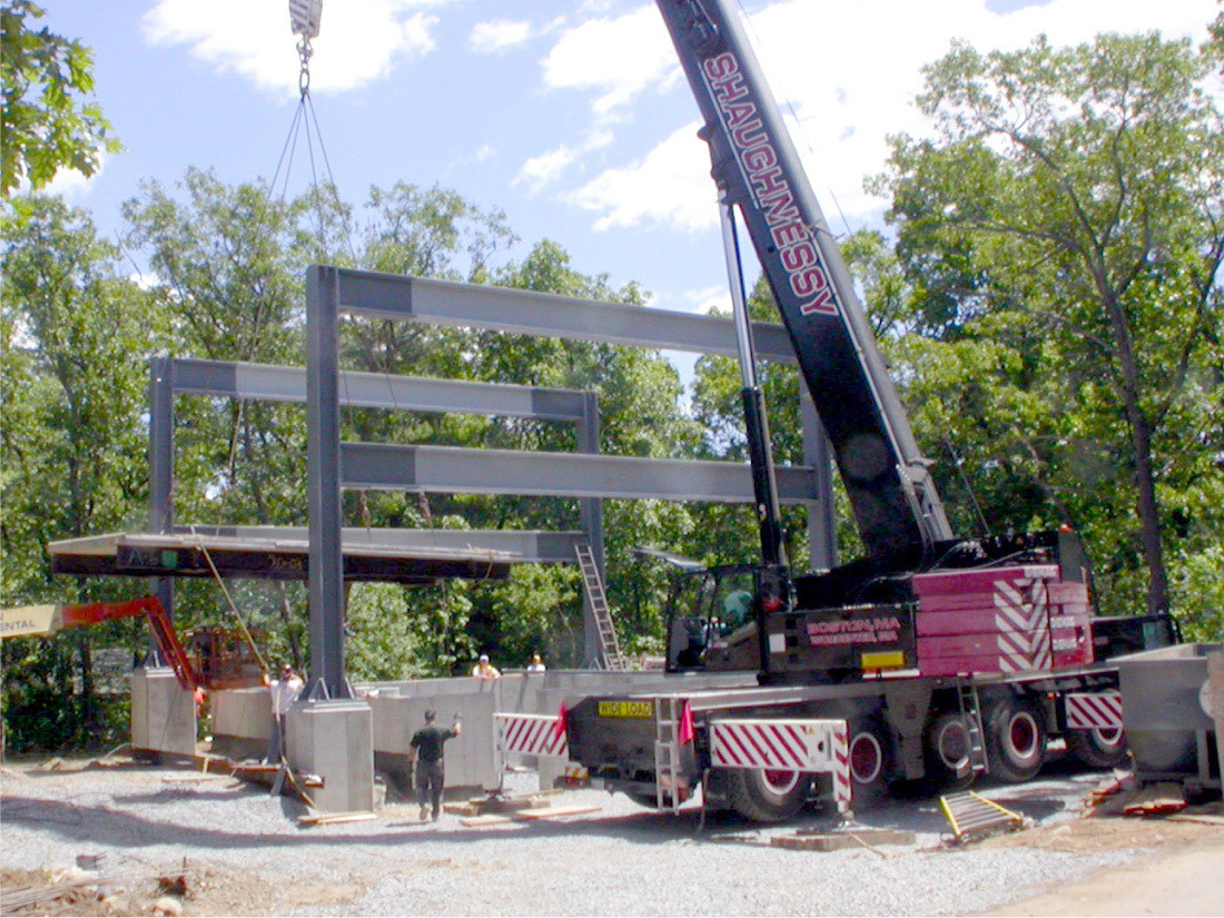 Gallery of Big Dig House / Single Speed Design - 22