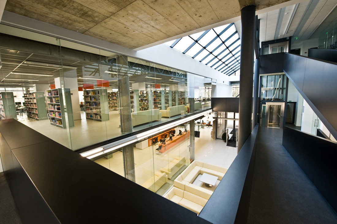 Gallery of A.& M. Miskiniai Public Library / 4 Plius Architects - 9