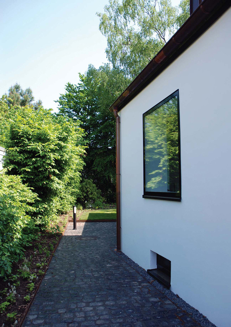 Gallery of House + / Anne Menke - 12