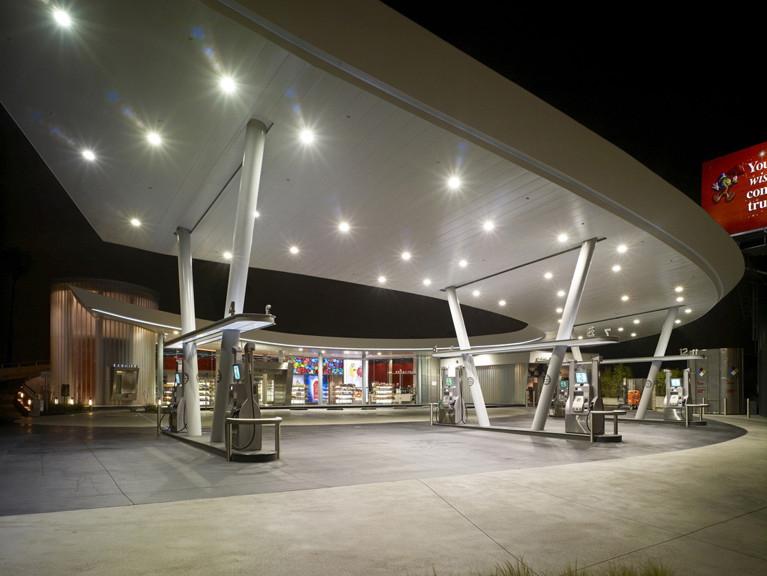 Gallery of United Oil Gasoline Station / Kanner Architect - 2