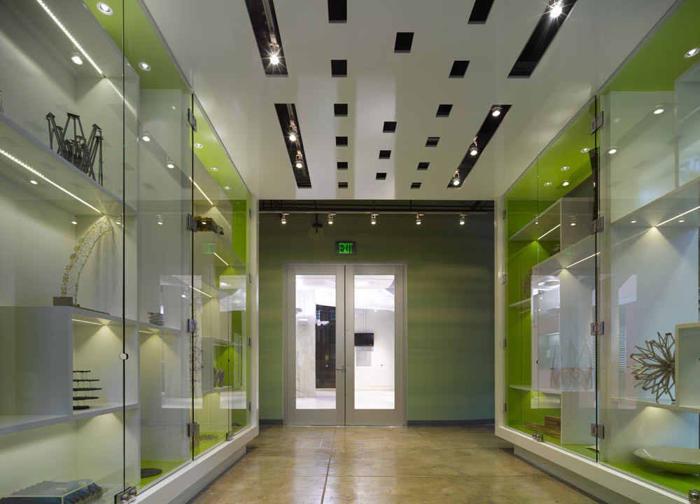 Gallery of Graduate Aerospace Laboratories / John Friedman Alice Kimm ...