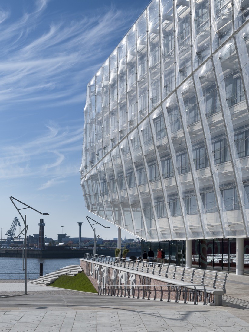 Gallery of Unilever Headquarters / Behnisch Architekten - 10