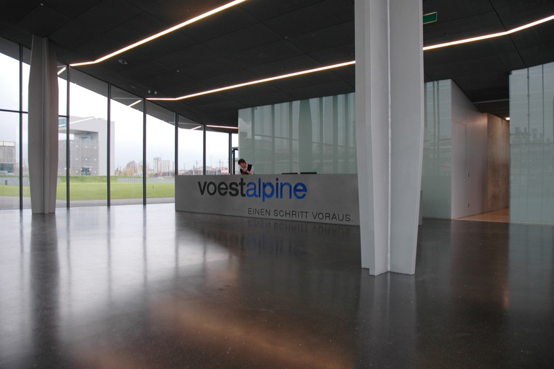 Gallery of Voest Alpine Office Center / Dietmar Feichtinger Architectes - 8