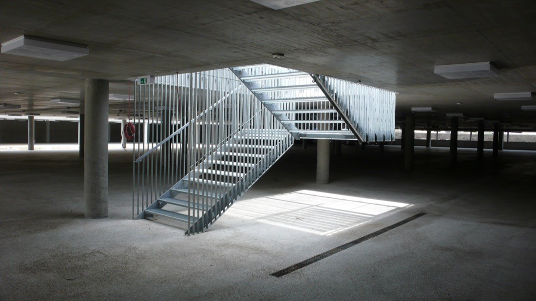 Gallery of Voest Alpine Office Center / Dietmar Feichtinger Architectes - 3