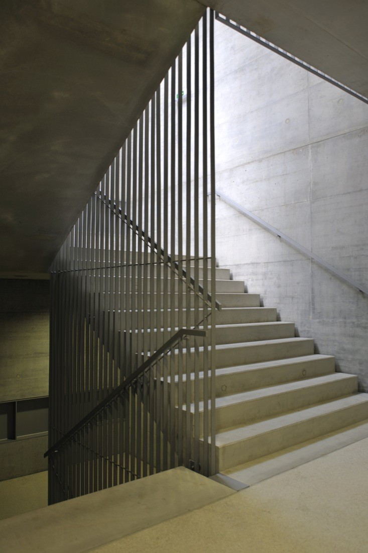 Gallery of Voest Alpine Office Center / Dietmar Feichtinger Architectes ...