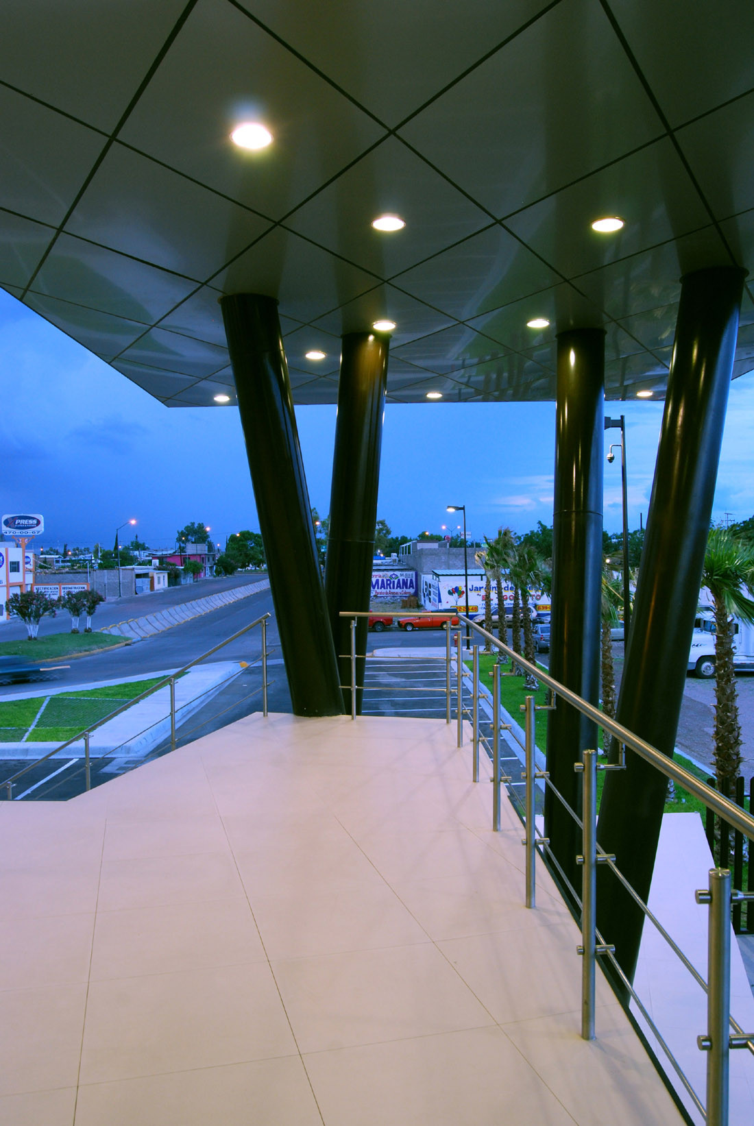 Gallery of Darcons Headquarters / Arquitectura en Proceso - 3