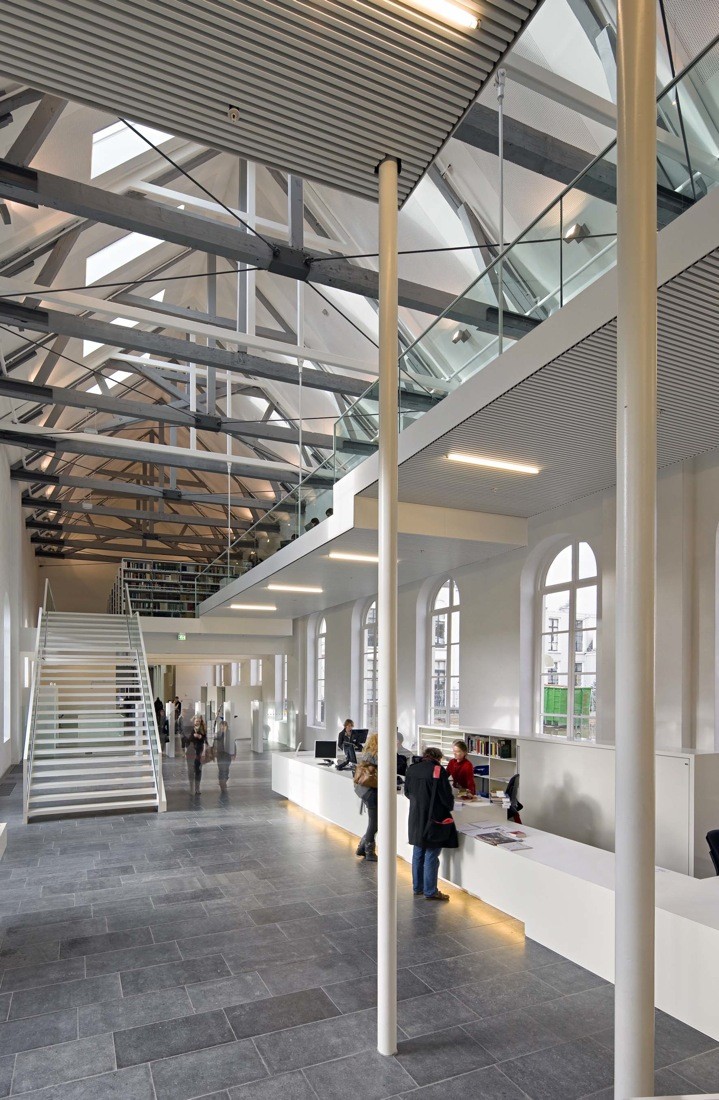 Gallery of University library Utrecht / Grosfeld van der Velde ...