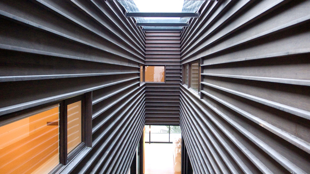 Gallery of Courtyard House on a Steep Site / Hutchison & Maul ...