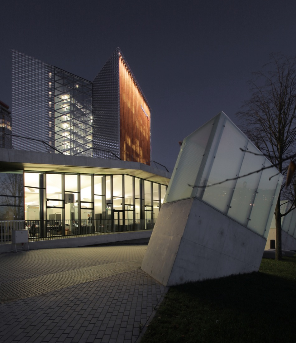 Gallery of Swedbank office / Audrius Ambrasas Architects - 7