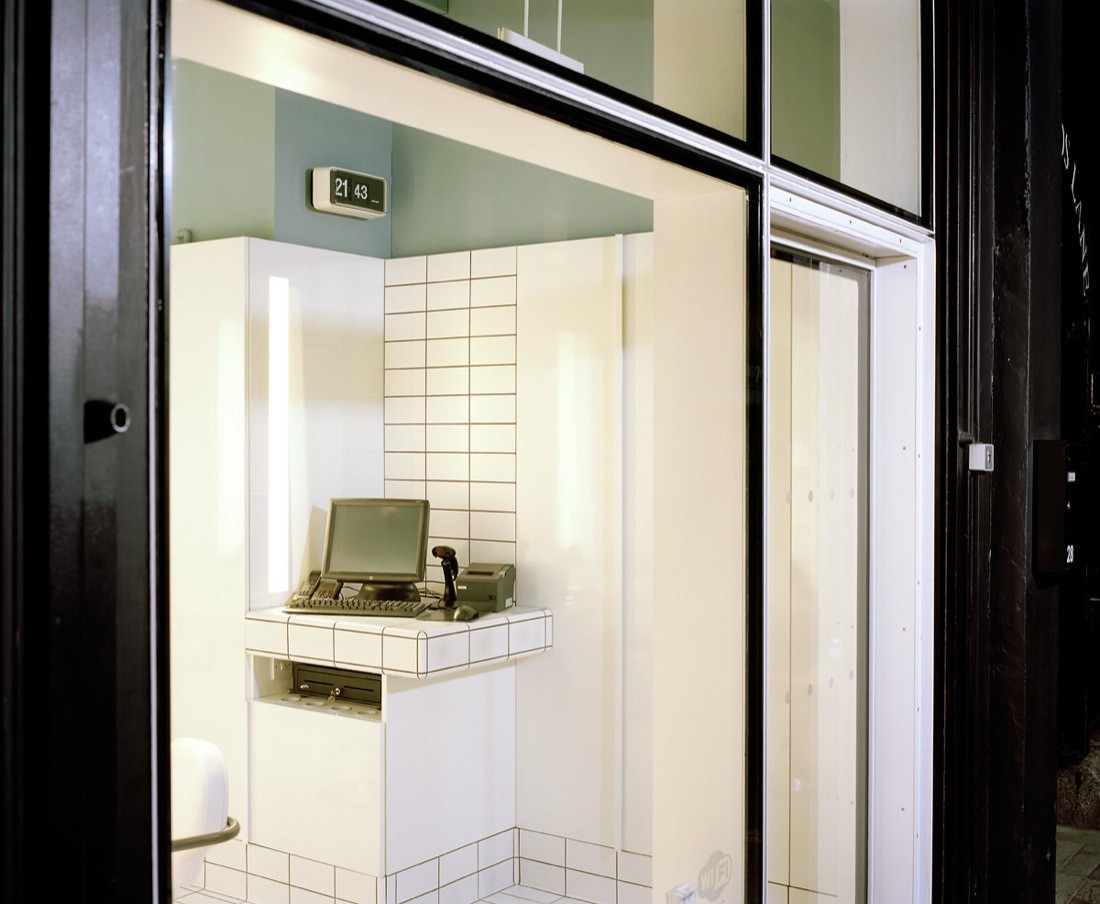 Gallery of The Klinik Hair Salon / Block Architecture - 4