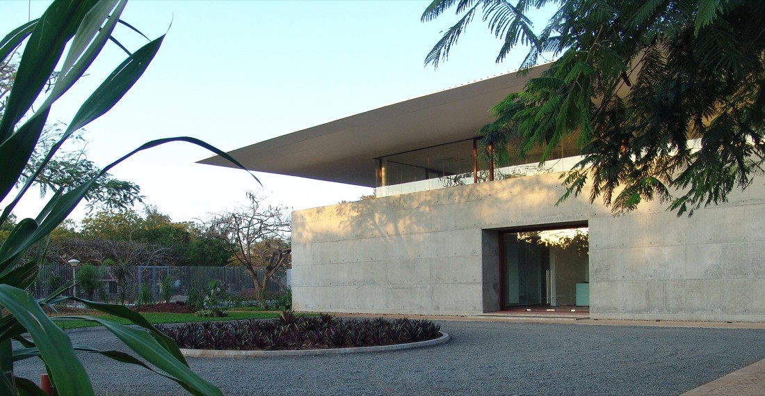 Gallery of Aon Insurance Headquarters / SPASM Design Architects - 24