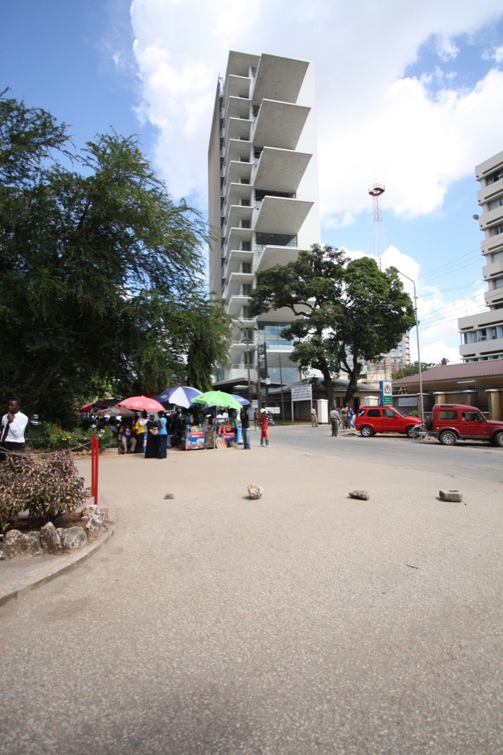 Gallery of Exim Tower / SPASM Design Architects - 5