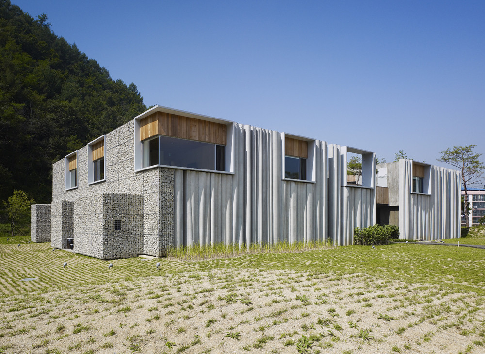 Hanil Visitors Center & Guest House / BCHO Architects | ArchDaily
