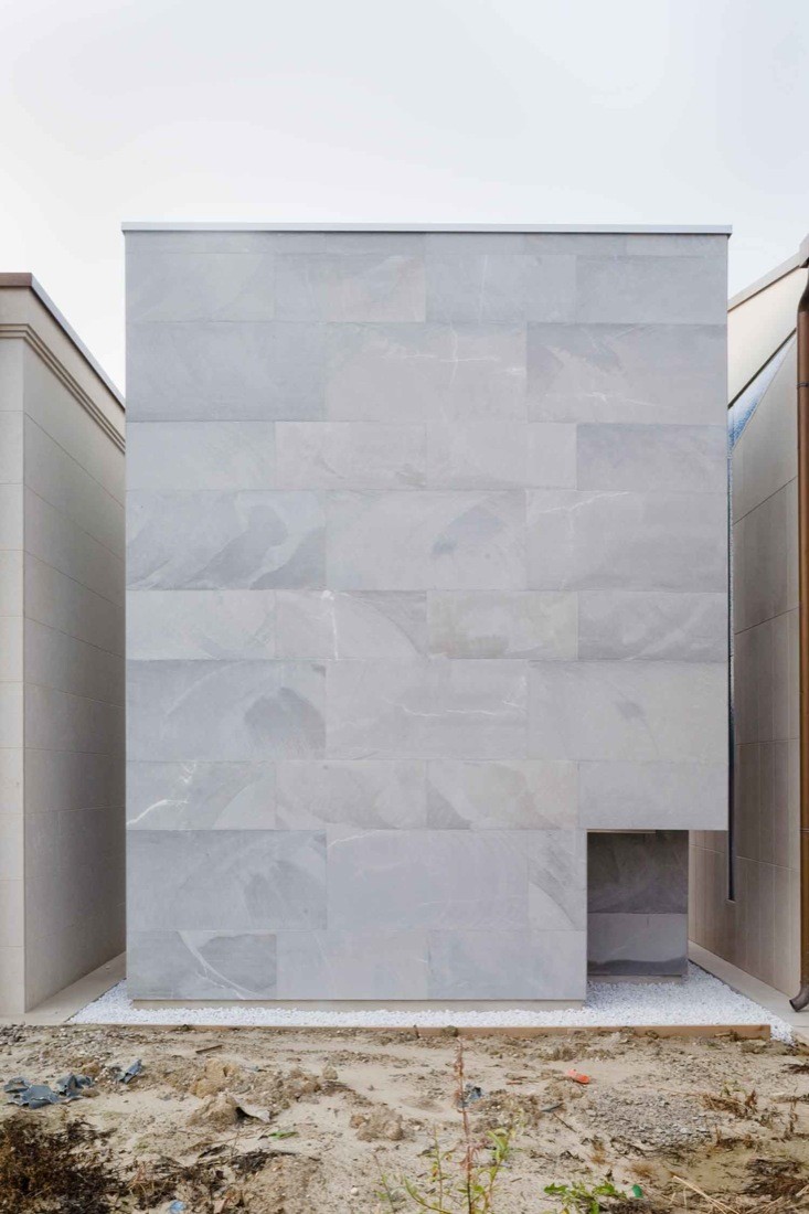 Gallery of Family Chapel / EXiT architetti associati - 11