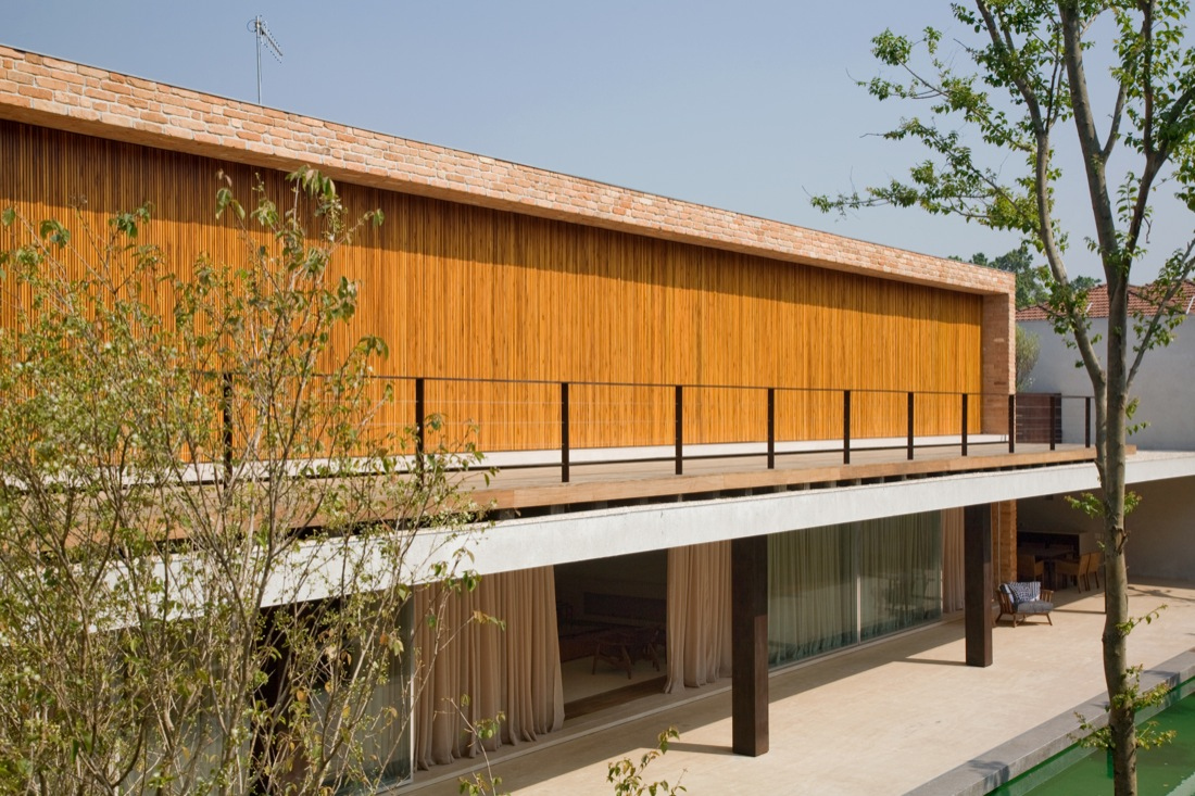 Gallery of Brick House / Marcio Kogan - 13
