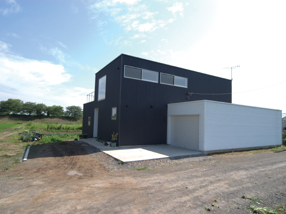 Gallery of With / Studio LOOP - 2