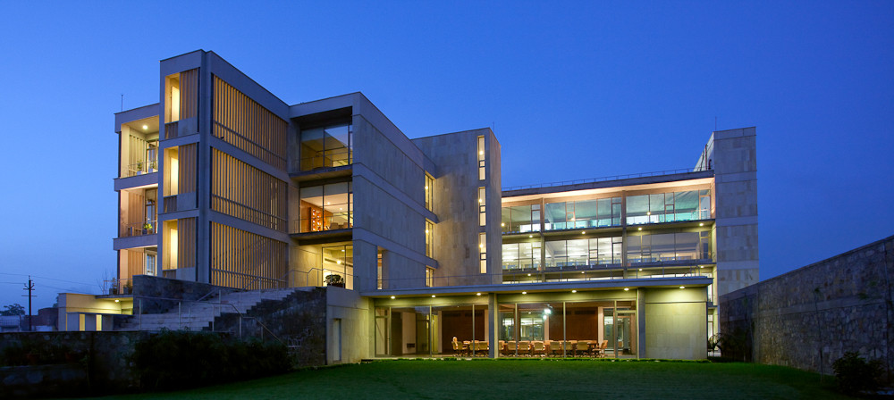 Gallery of Wolkem Office Building / Vir.Mueller Architects - 2