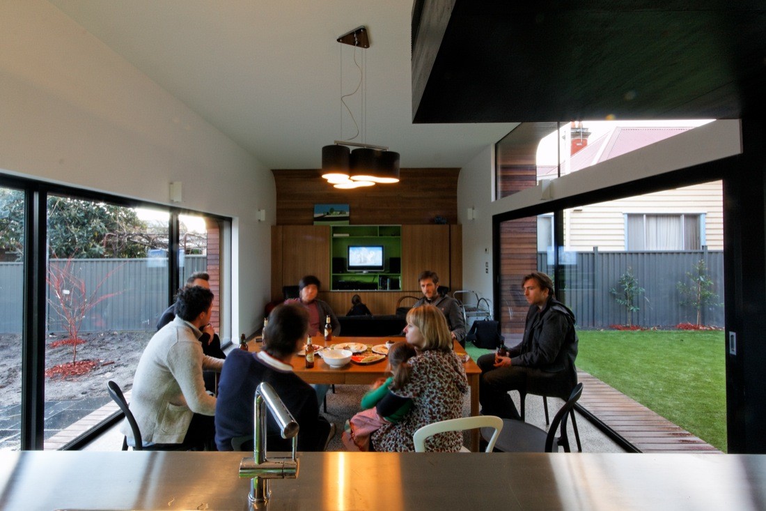 Gallery of Mash House / Austin Maynard Architects - 17