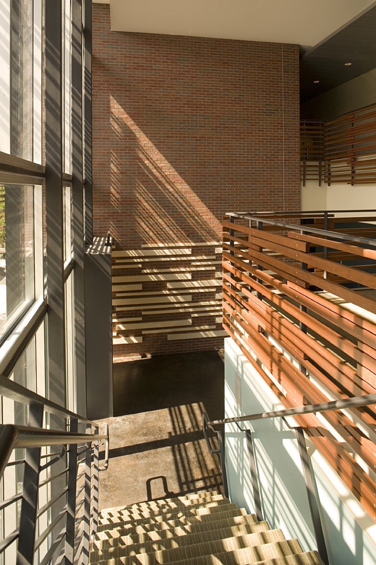 Gallery of Texas Hillel: The Topfer Center for Jewish Life / Alter ...