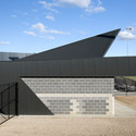 Highgate Recreation Pavilion / Suters Architects | ArchDaily