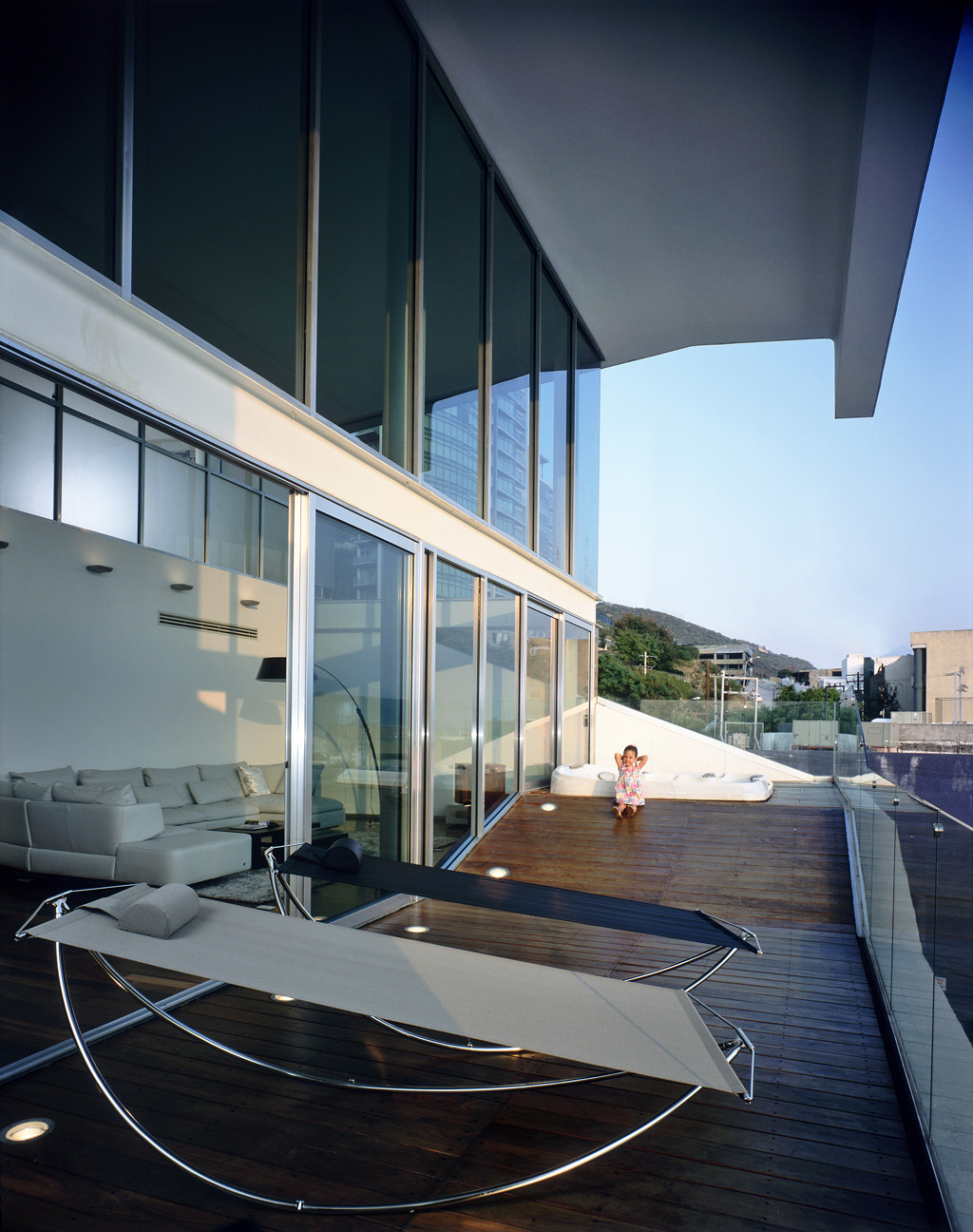 Gallery of Smooth Building / Jorge Hernandez de la Garza - 8