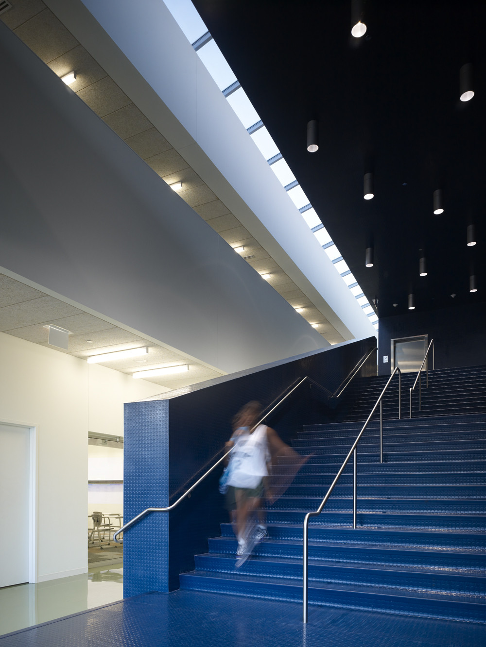 Gallery of Gary Comer College Prep / John Ronan Architects - 12