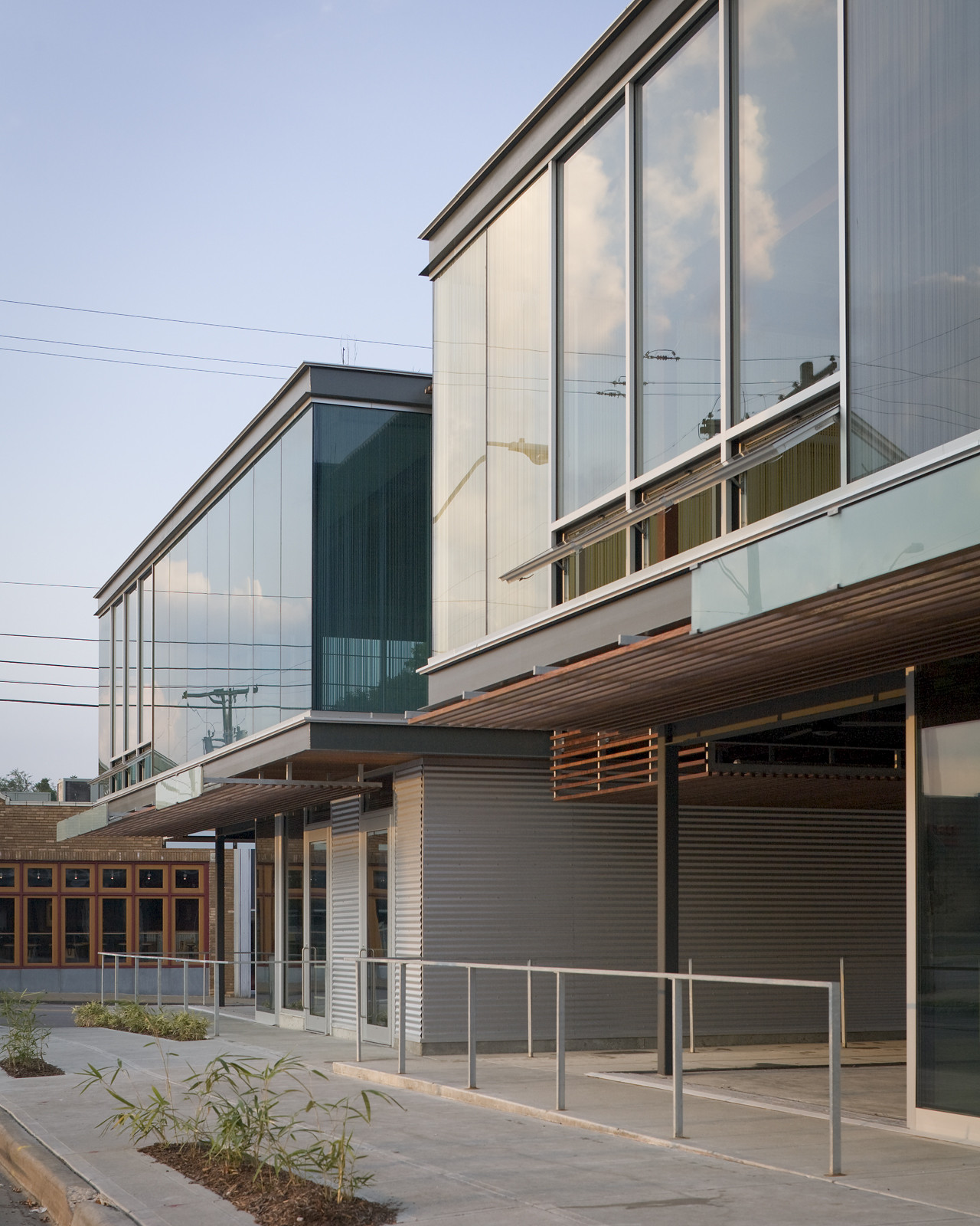 Gallery of Botwin Building / El Dorado - 12