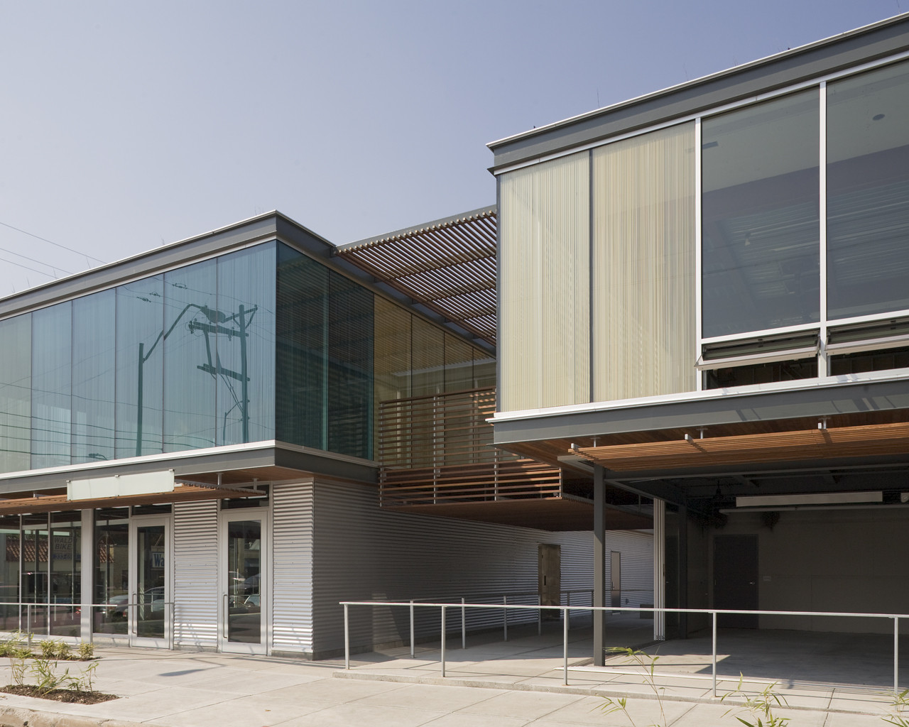 Gallery of Botwin Building / El Dorado - 17