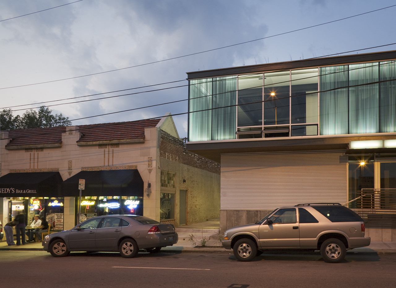 Gallery of Botwin Building / El Dorado - 18