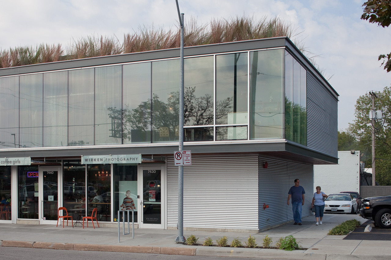 Gallery of Botwin Building / El Dorado - 31