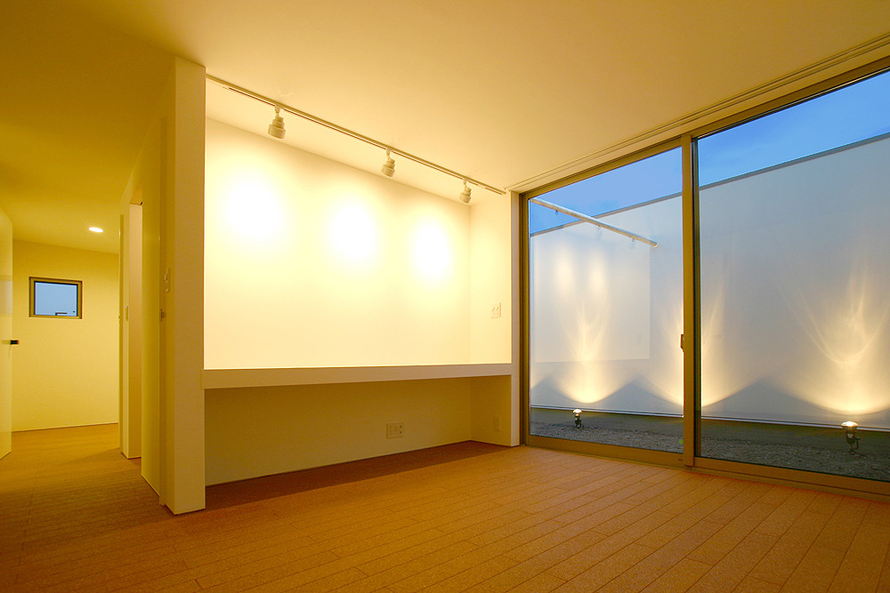 Gallery of House With Concrete Louvers / StudioGreenBlue - 12