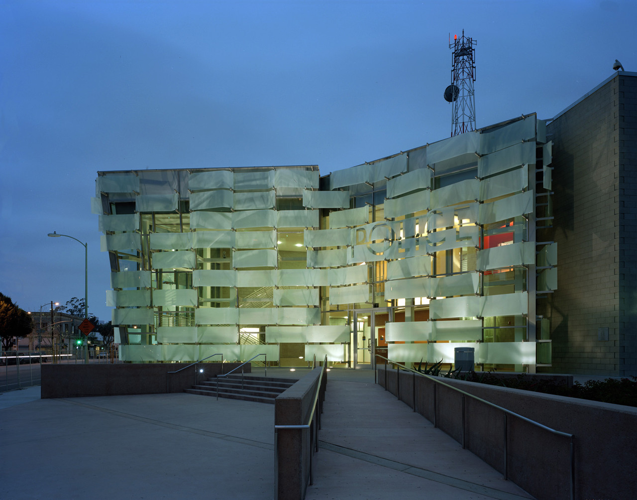 Gallery of Hollenbeck Replacement Police Station / AC Martin - 12