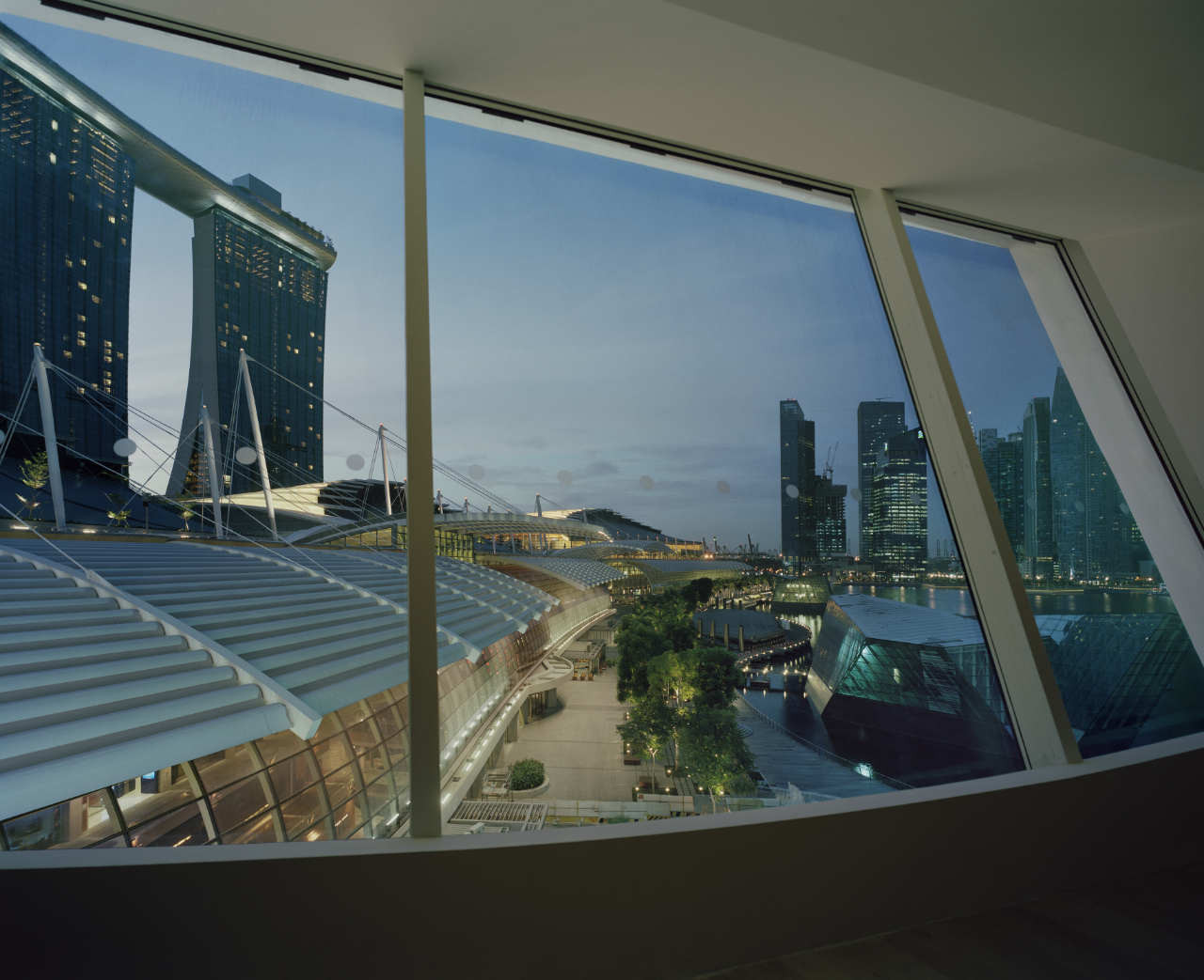 Gallery of Artscience Museum In Singapore / Safdie Architects - 5