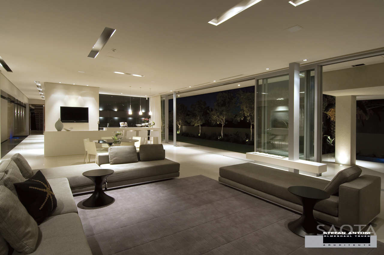 Gallery of First Crescent / SAOTA - 4