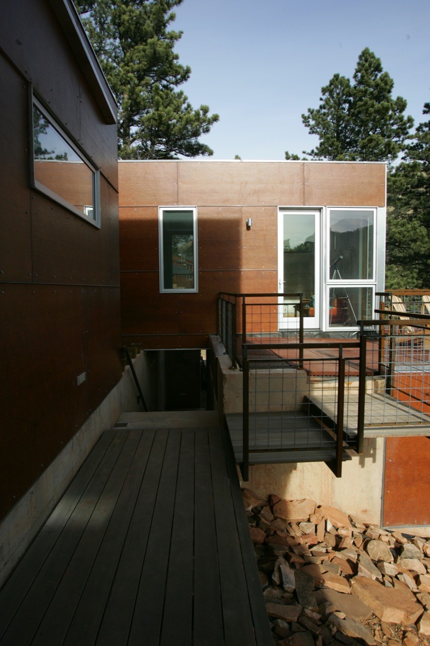 Gallery of Box House / Studio H:T - 11