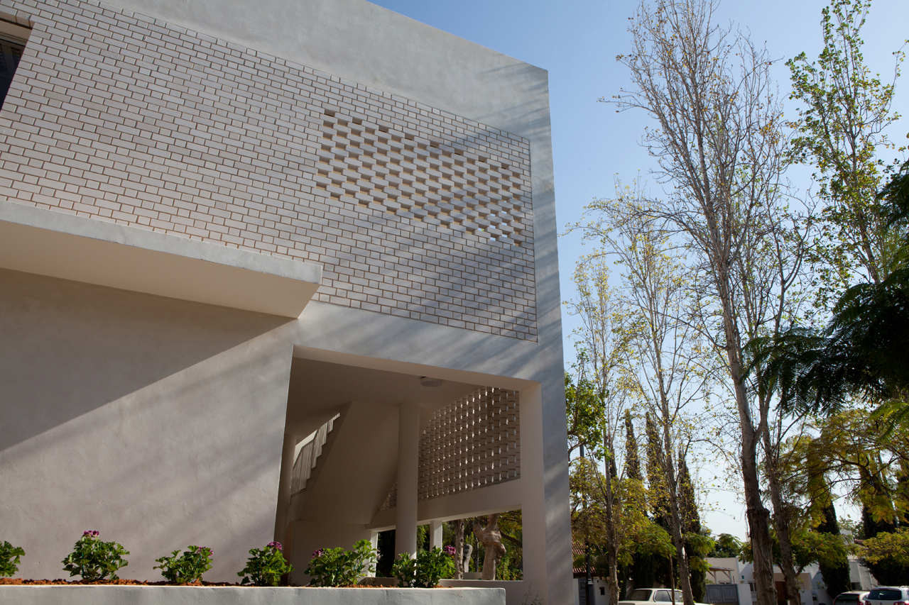 Gallery of Social Services Building / Doron Sheinman Architects - 14