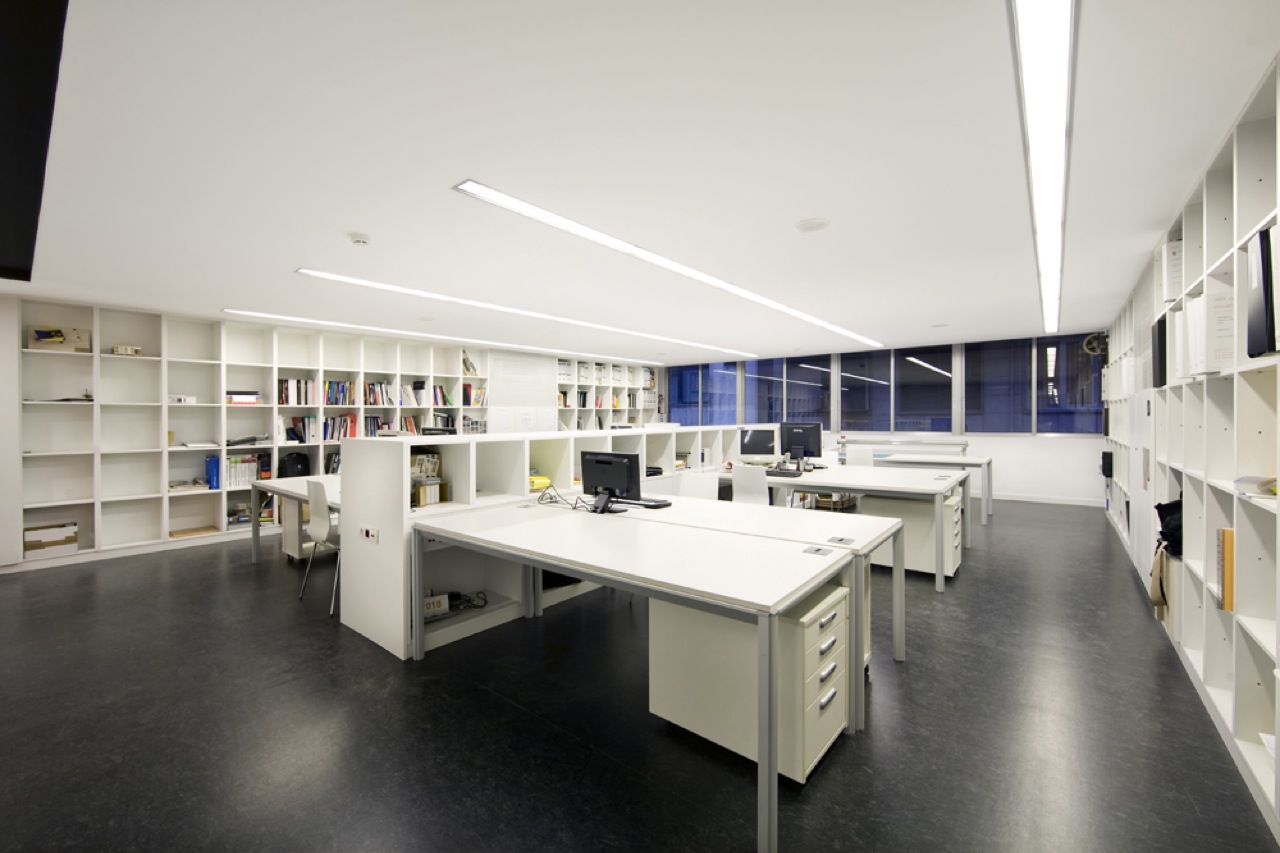 Gallery of Architecture Studio / BmesR29 Arquitectes - 8