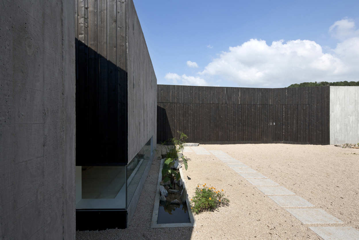 Gallery of L House / BCHO Architects - 7