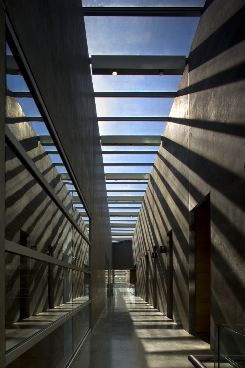 Gallery of The Sunset Community Centre / Bing Thom Architects - 4