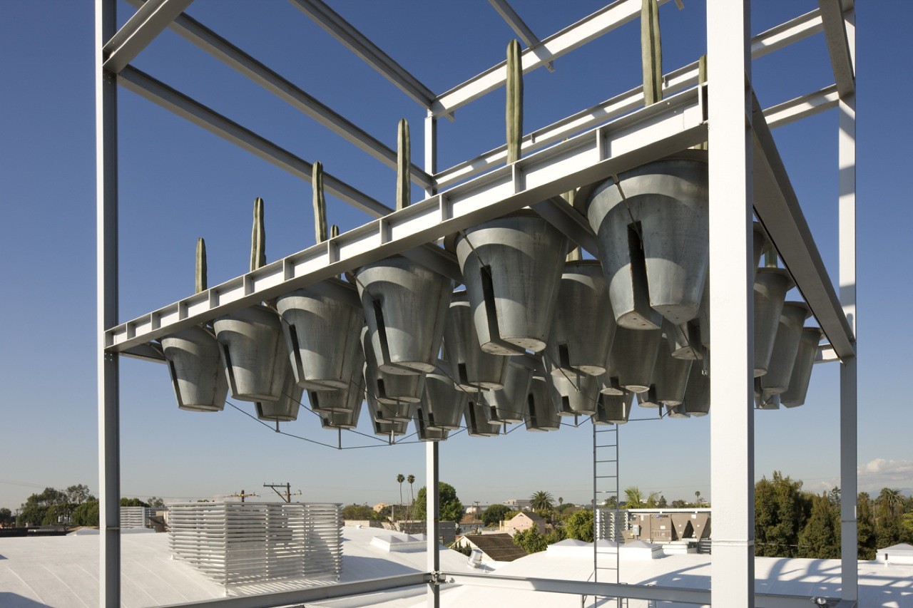 Gallery of Cactus Tower / Eric Owen Moss Architects - 2