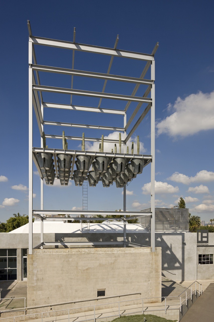 Gallery of Cactus Tower / Eric Owen Moss Architects - 8