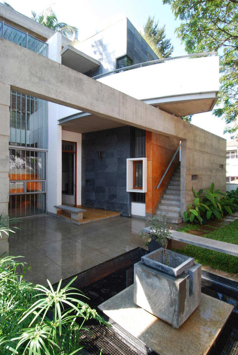 Gallery of Stacked House Renovation / Architecture Paradigm - 20