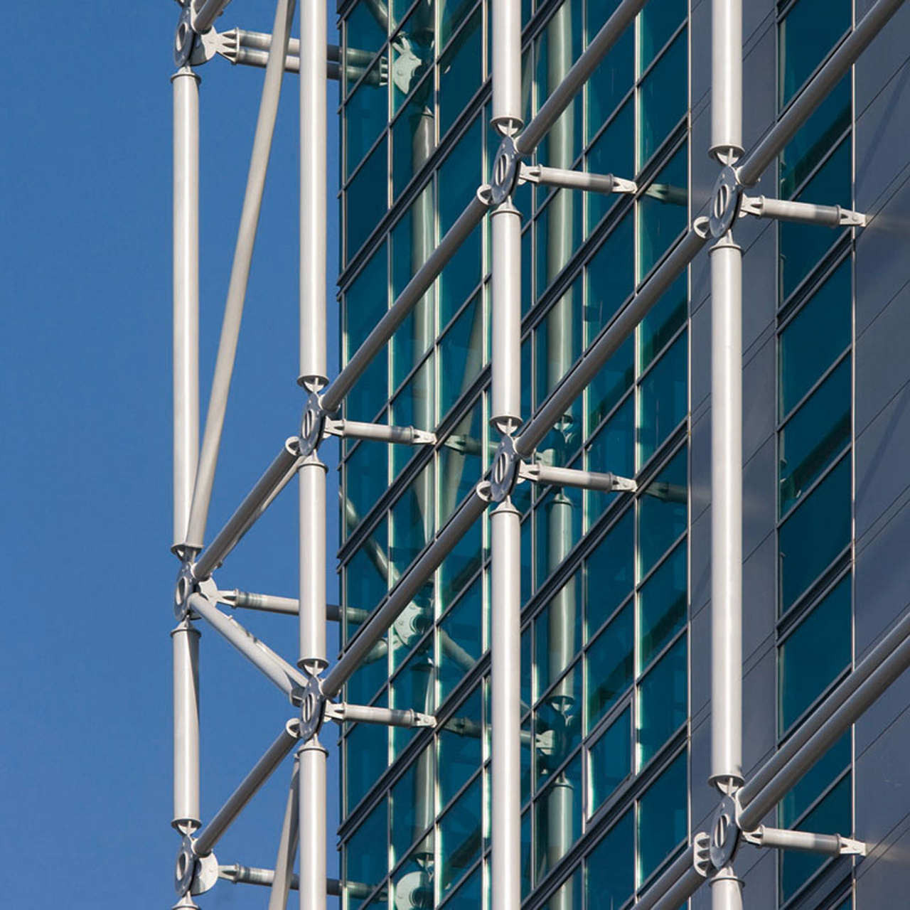 Gallery of Tower Plaza / Regino Cruz Architects - 2