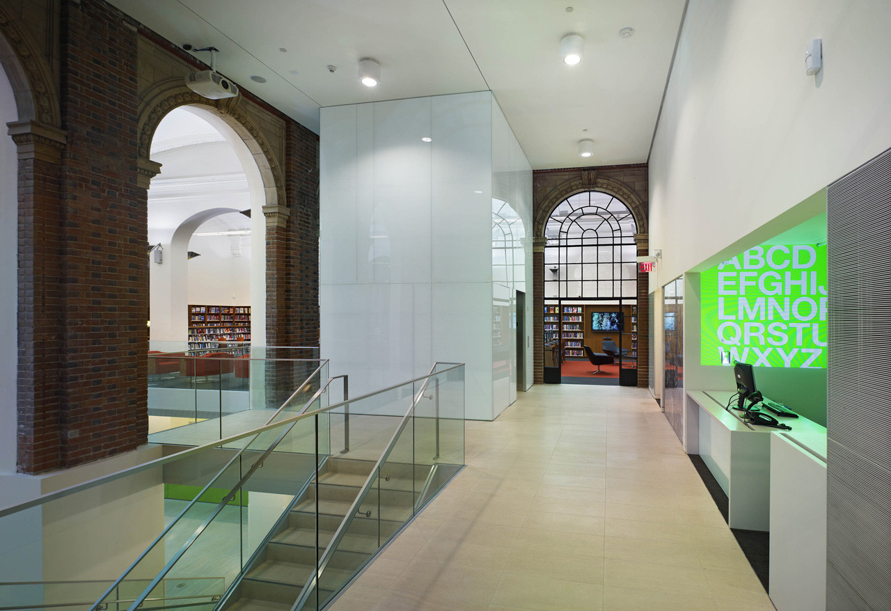 Gallery of The Bloor/Gladstone Library / RDH Architects - 11