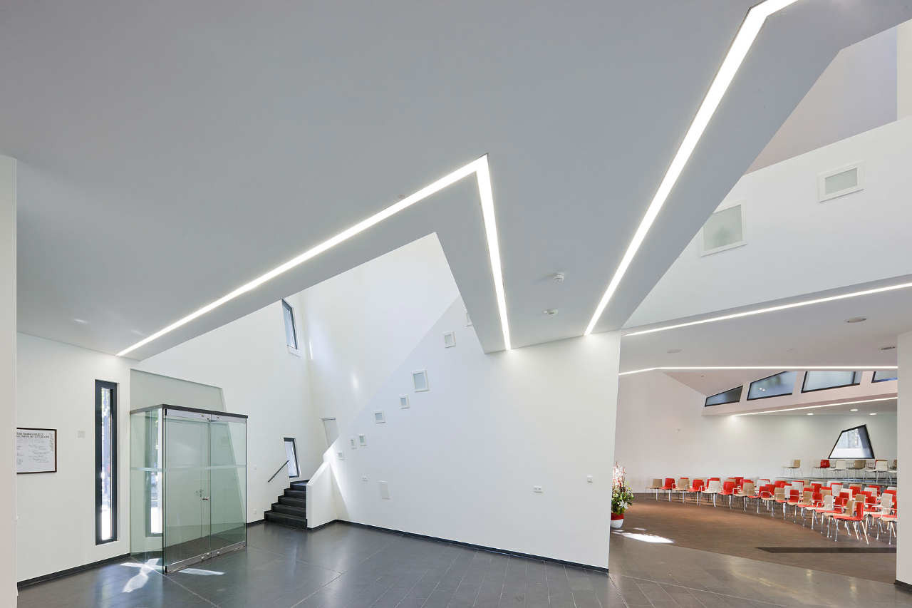 Gallery of Jewish Community Center Mainz / Manuel Herz Architects - 5