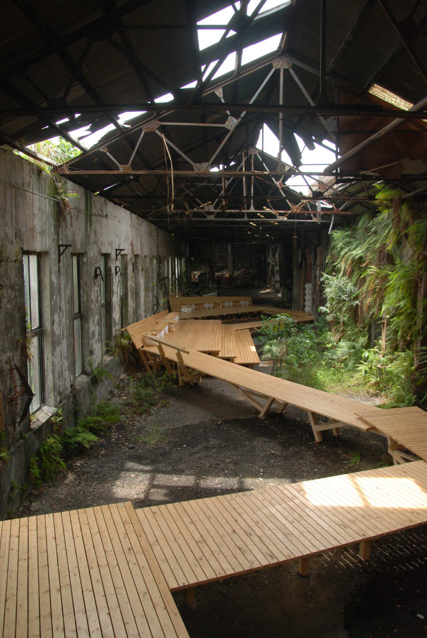 Gallery of The Paradise Lost in Time / Interbreeding Field - 12