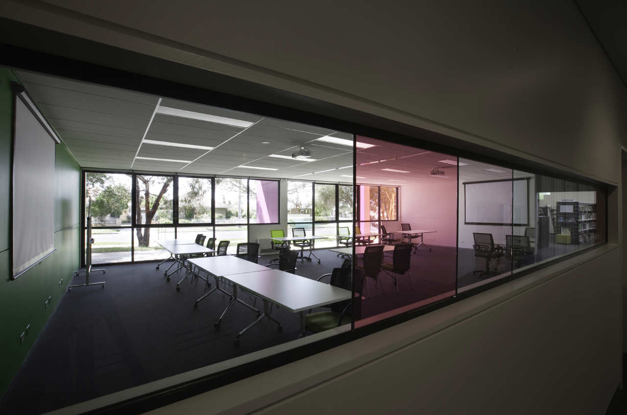 Gallery of Avondale Heights Library and Learning Centre / H2o ...