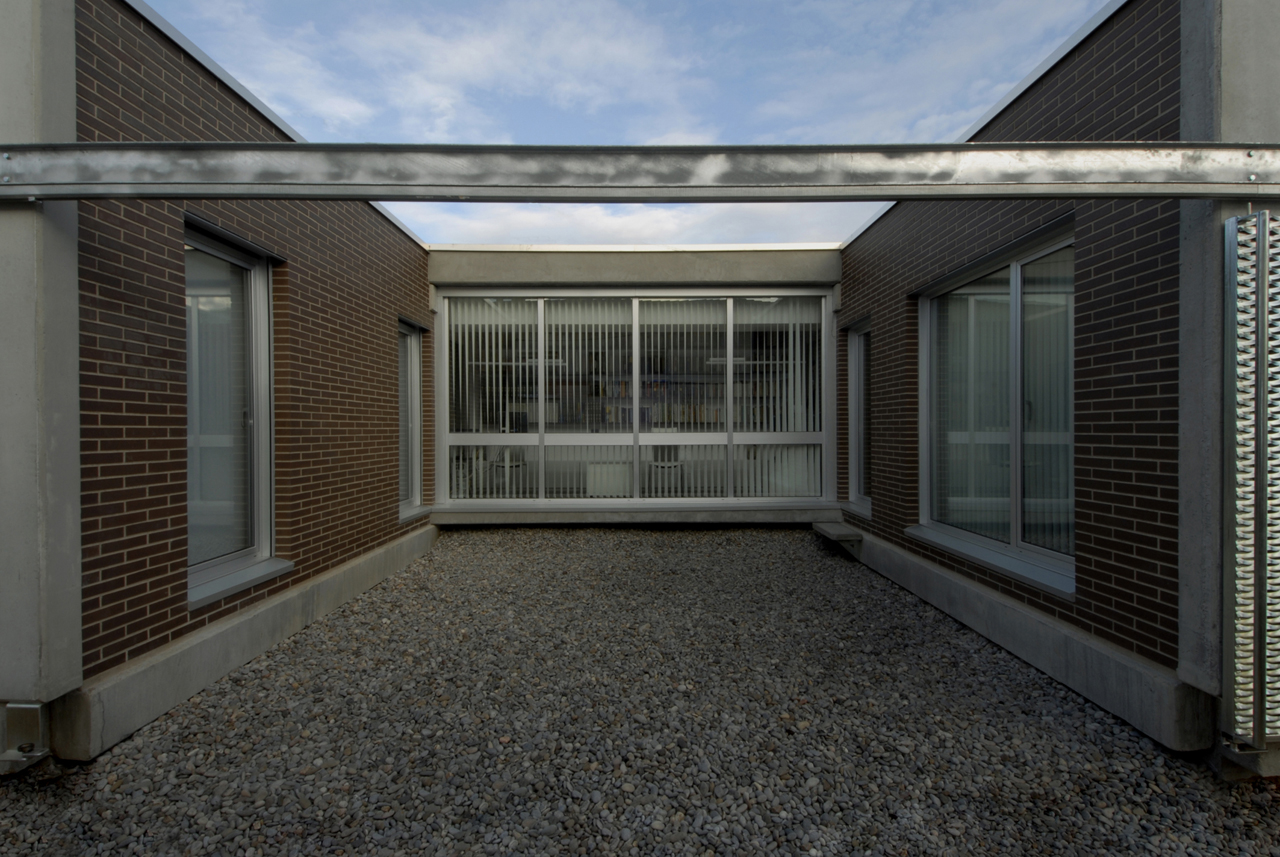 Gallery of Ramona's House / rza arquitectes - 11